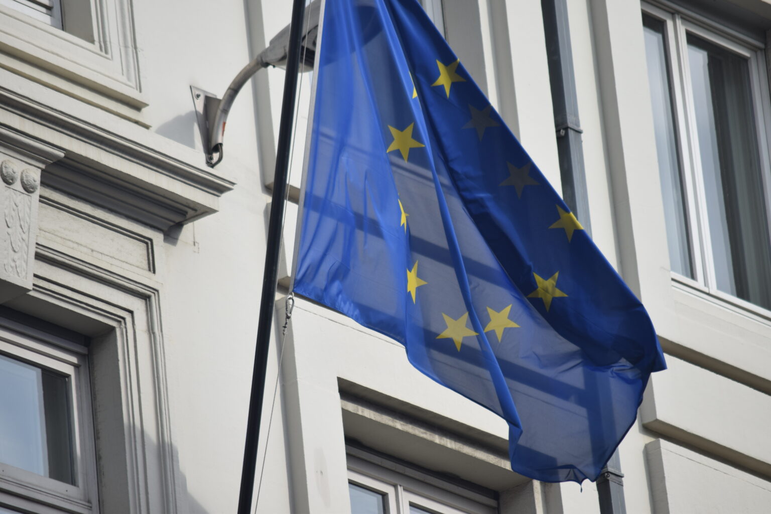 European Newsroom: Η ΕΕ αυστηροποιεί τους κανόνες για την απόκτηση άδειας οδήγησης σε μια ...